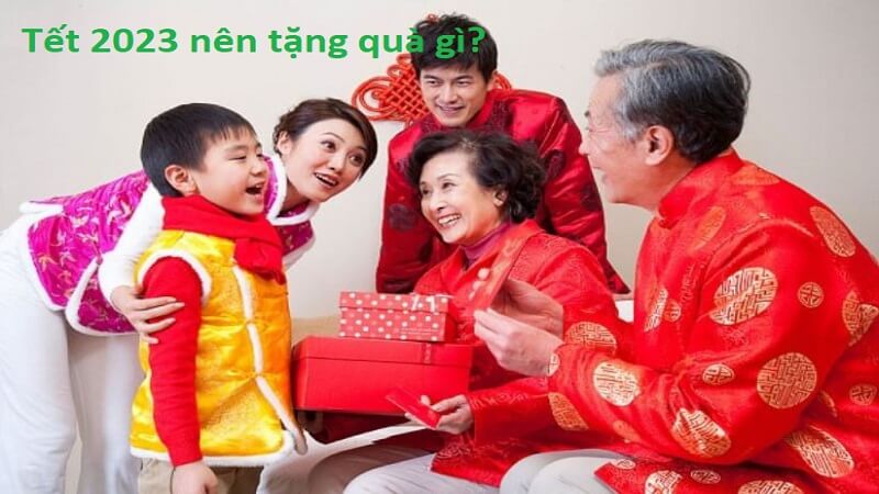Quà tết nên tặng gì sang trọng lại vừa túi tiền năm lạm phát 2023